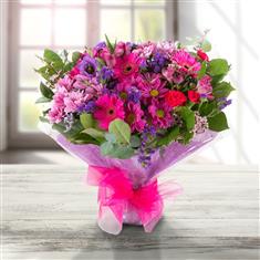 Elsa Brown Florist Surbiton - Order Online or 020 8399 3975